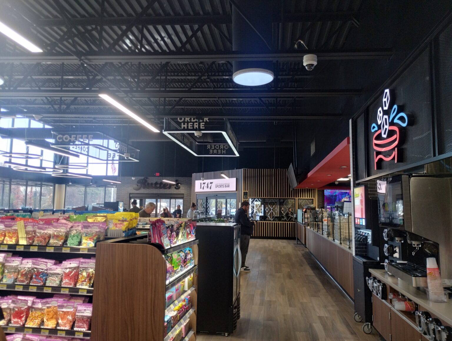 Rutter’s opens store here November 13 - Morgan Messenger