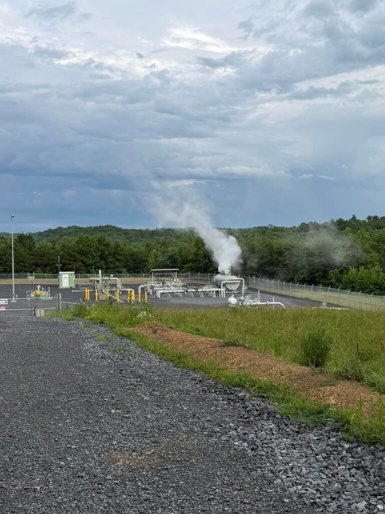 Discharge at natural gas facility closes down U.S. 522 temporarily on ...